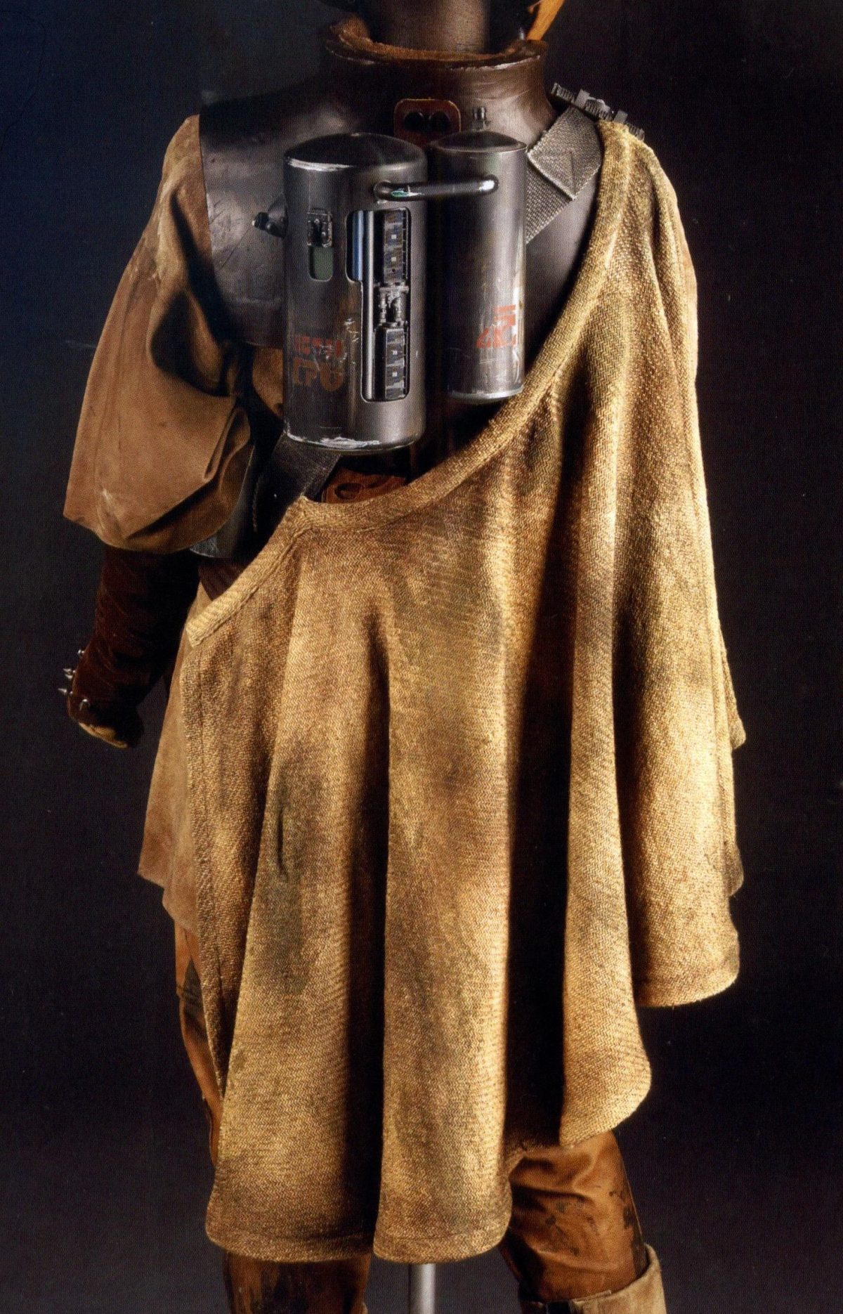 Galactic Style Guide – Capes and Cloaks I – Living History in the Star ...