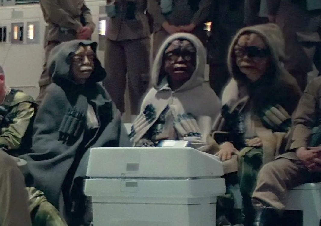 Galactic Style Guide – Capes and Cloaks I – Living History in the Star ...